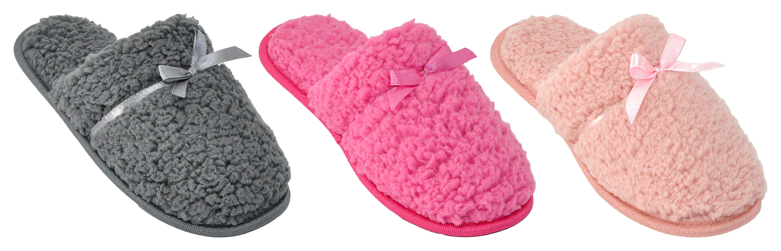 Wholesale Slippers - DollarDays
